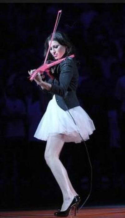 Electric Guitarist Sarah Charness Performs at 110th Anniversary of ...